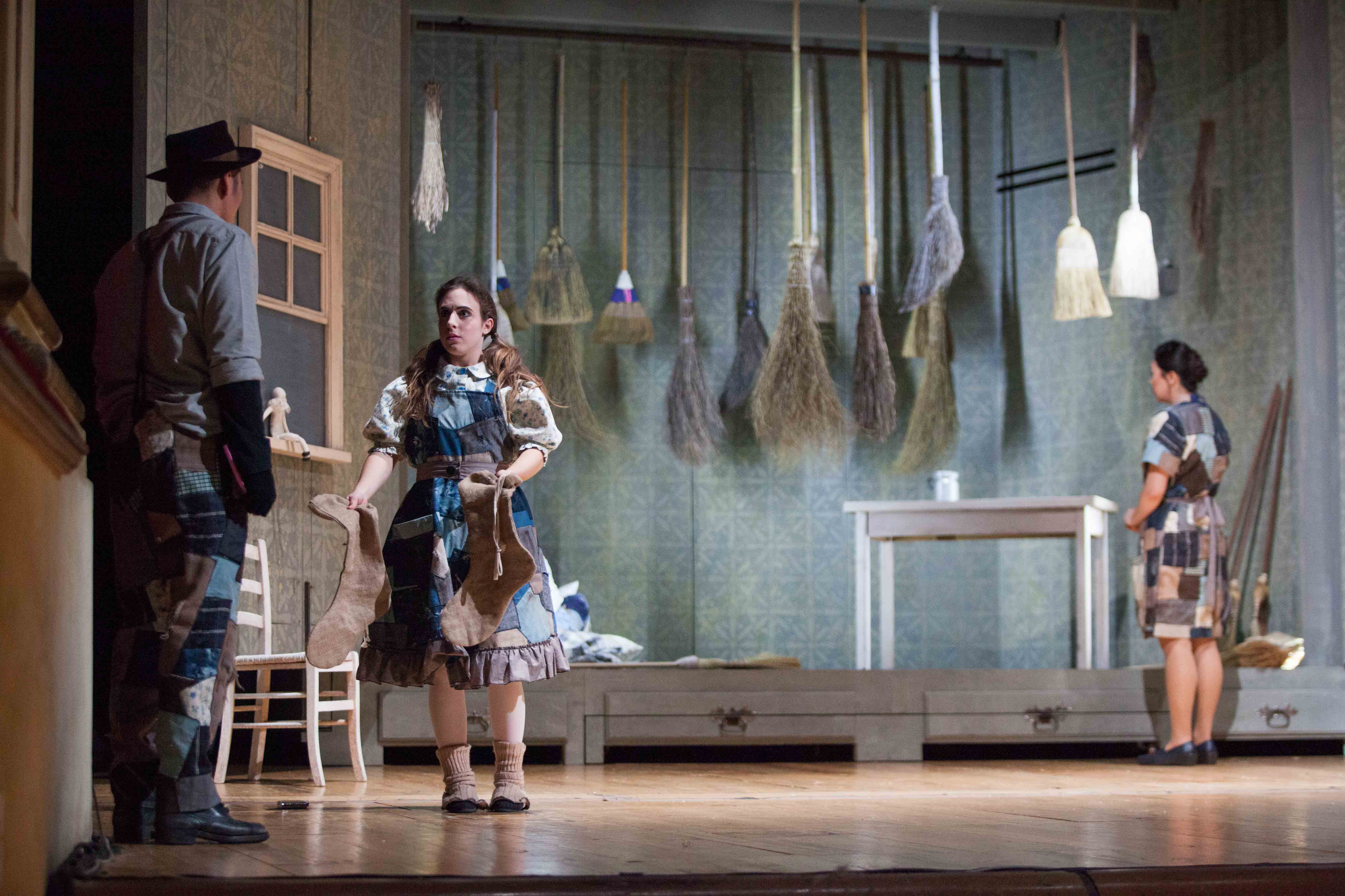 Hansel e Gretel – GIANMARIA ALIVERTA REGISTA